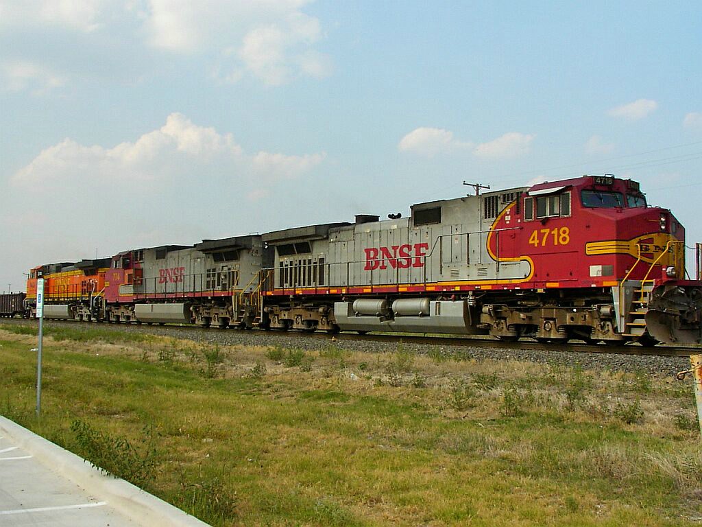 BNSF 4718